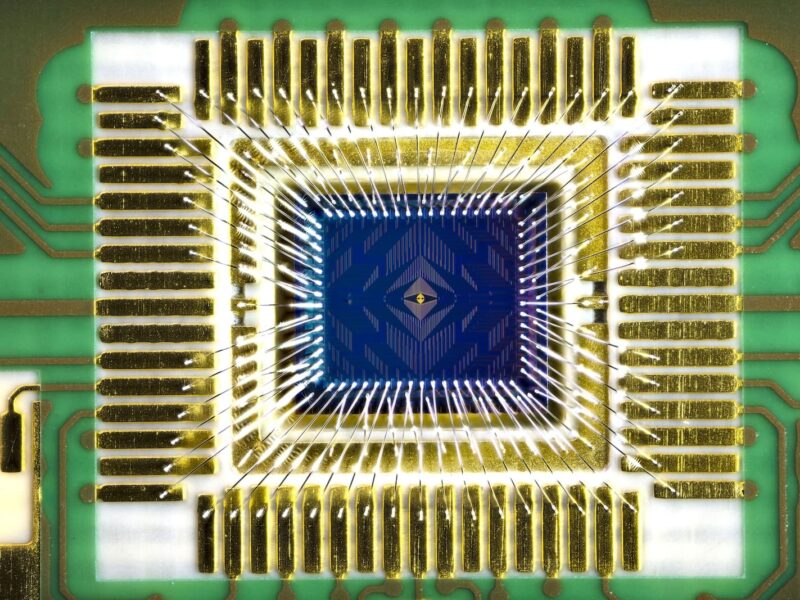 El nuevo chip de Intel, un impulso a la computación cuántica - Revista ...
