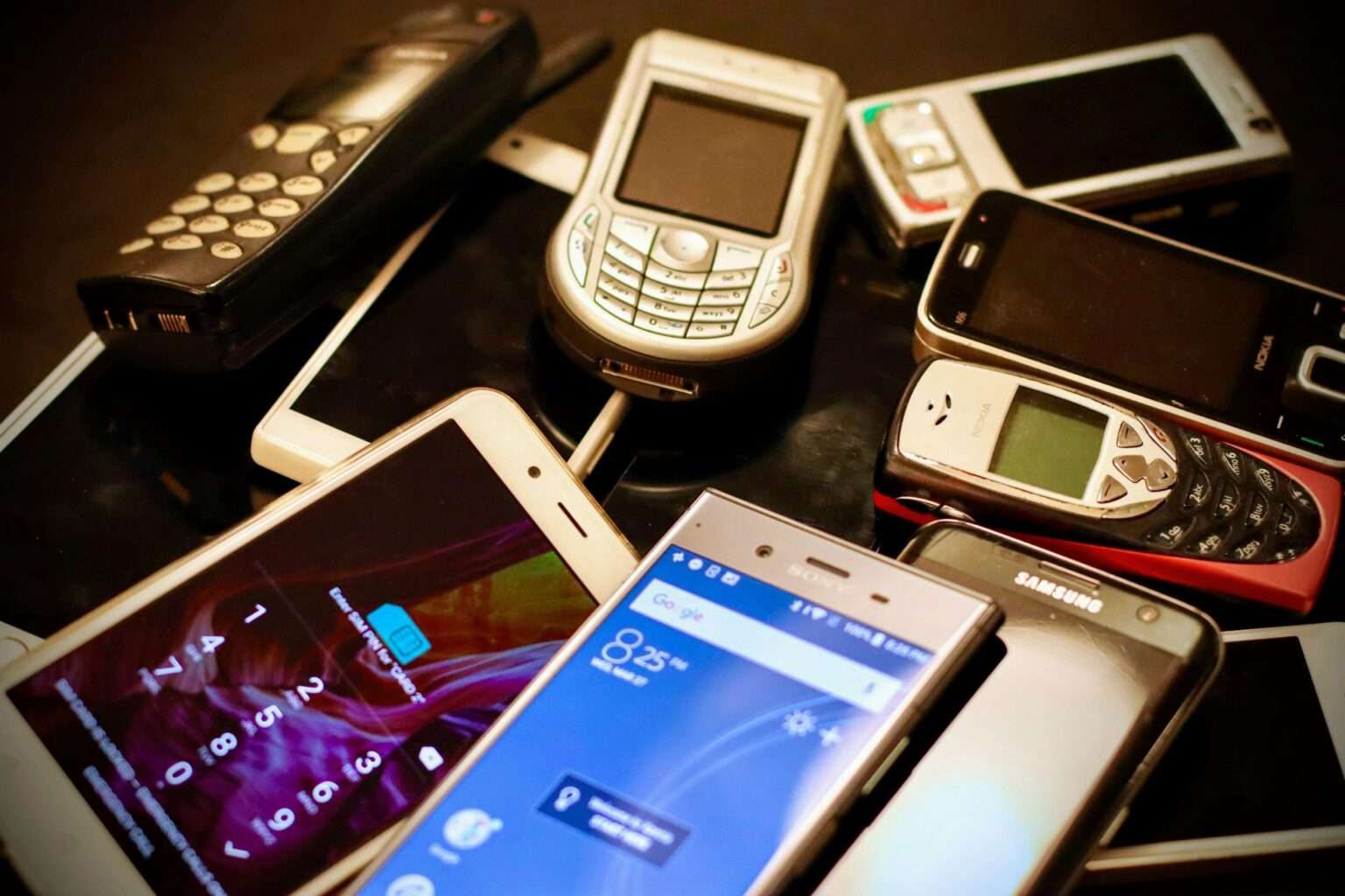 La evolución de la telefonía móvil: de dispositivos básicos a smartphones (1999-2007) - Revista ...